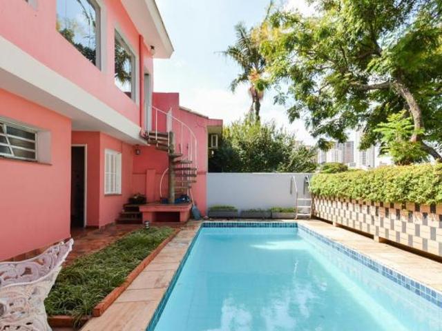 Sensacional casa para venda em Jardim da Glória com 3 quartos, sendo 1 suíte, 250m²