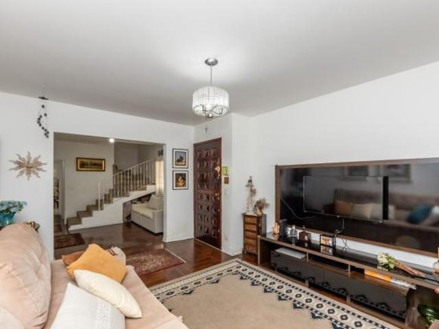 Sensacional casa para venda em Jardim Umuarama com 3 quartos, sendo 1 suíte, 179m²