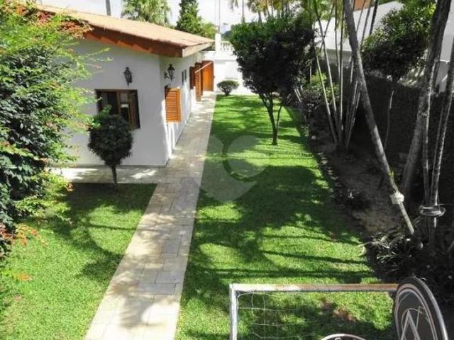 ESPETACULAR CASA TÉRREA COM 1000m² TREMEMBÉ