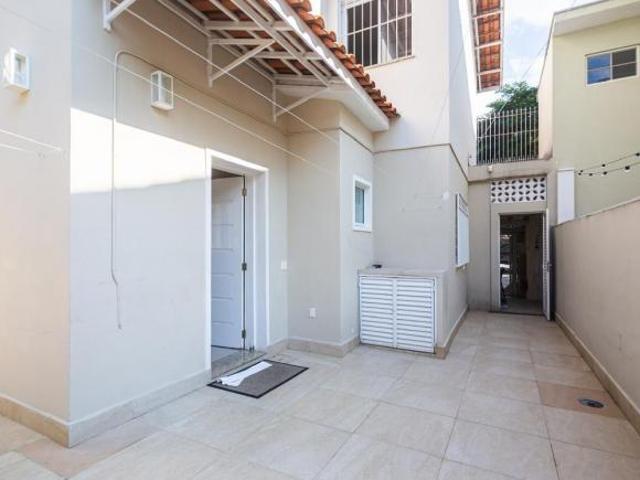 Versátil casa para venda em Brooklin Paulista com 3 quartos, 160m² remaxfront#QK1X5