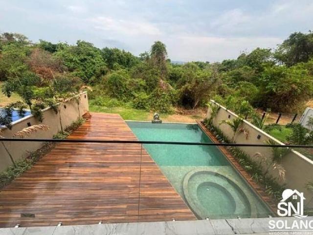ESPETACULAR CASA TRIPLEX A VENDA, COM FUNDO PARA A MATA NO CONDOMÍNIO DO LAGO