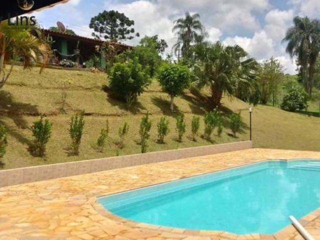 Espetacular chácara em Bragança Paulista/SP, com 9.300 m. Agende uma visita!
