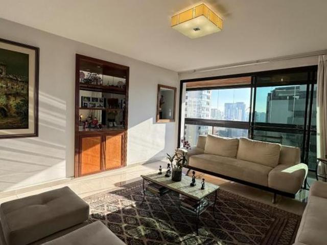 Confortável cobertura para venda em Campo Belo com 5 quartos, sendo 4 suítes, 447m² kathrincoaracy