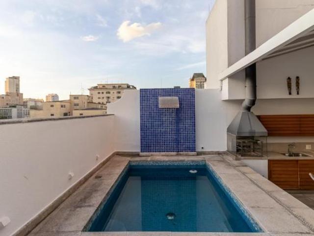 Agradável cobertura para venda em Higienópolis com 2 quartos, sendo 1 suíte, 134m²