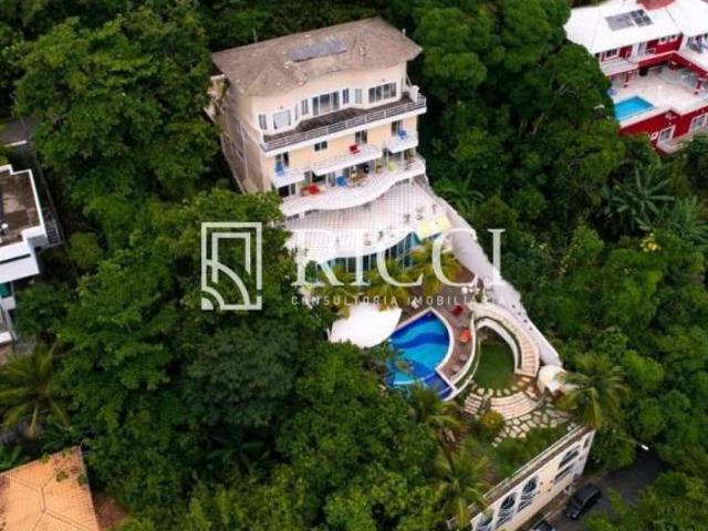 ESPETACULAR MANSÃO 11 SUÍTES COM VISTA MAR EM CONDOMÍNIO FECHADO NO GUARUJÁ !