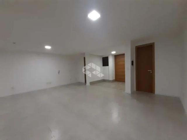 Espetacular sala, bairro Moinhos de vento, muito bem localizada, diferenciada!