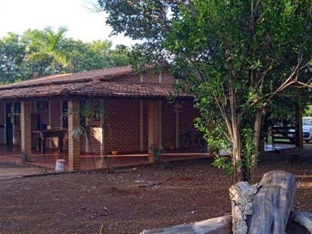 Espetacular Sítio com piscina, espaço gourmet, varanda em 20.000m² estrutura bem montada