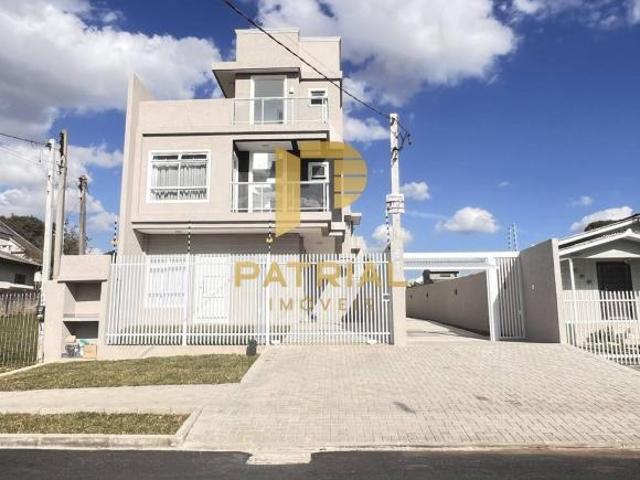 Espetacular Sobrado à venda localizado no bairro Xaxim