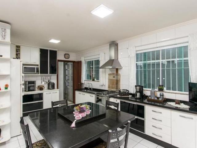 Espetacular sobrado para venda com 3 quartos, sendo 1 suíte, 184m² carolmascarenhas#MFFWA