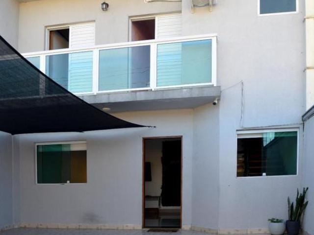 Aconchegante sobrado para venda em Cibratel I com 3 quartos, sendo 1 suíte, 107m²