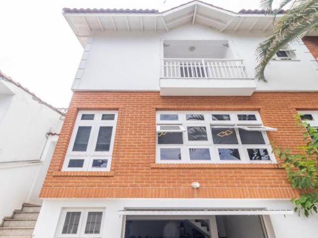 Espetacular sobrado para venda em Jardim Virginia Bianca com 3 quartos, sendo 3 suítes, 316m²