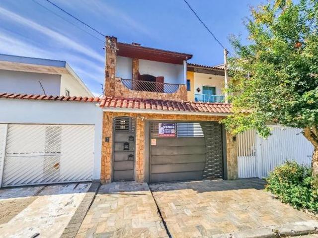 Espetacular sobrado para venda em Nova Petrópolis com 3 quartos, sendo 1 suíte, 260m²
