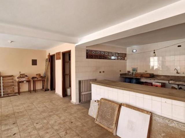 Agradável sobrado para venda em Parada Inglesa com 6 quartos, sendo 2 suítes, 150m² federicoferran