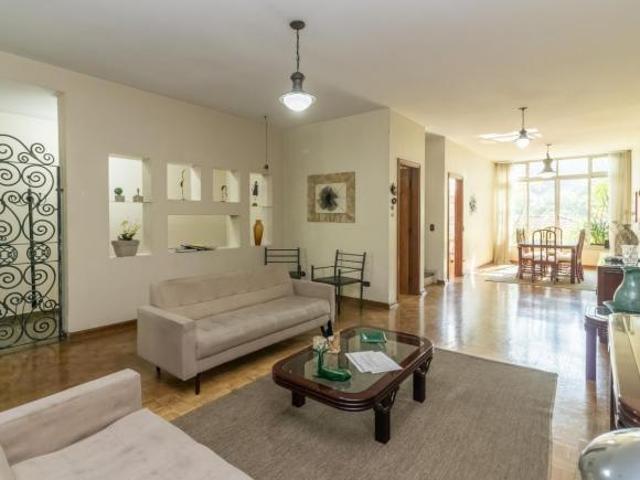 Excelente sobrado para venda em Vila Madalena com 3 quartos, sendo 1 suíte, 293m²