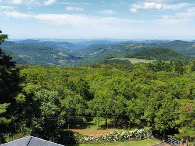 Espetular sítio com vista em São Chico!