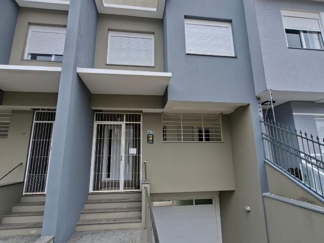 Espirito Santo Sobrado 3 dormitórios, 1 suíte, 2 vagas ALUGA!