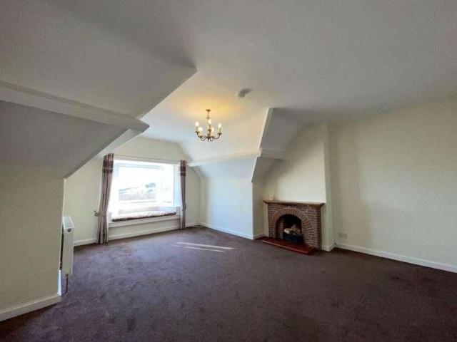Esplanade Crescent, Scarborough, YO11