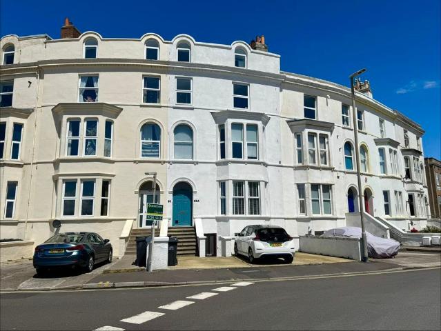Esplanade, Burnham On Sea TA8, 2 bed flat to rent, £1,000 pcm | PrimeLocation