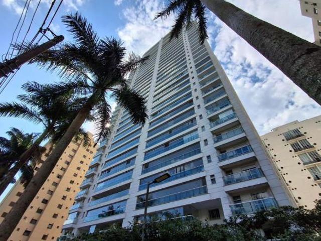 ESPLENDORE ALPHAVILLE | RESIDÊNCIA EXCLUSIVA COM VISTA PARA PRAÇA | PORTEIRA FECHADA