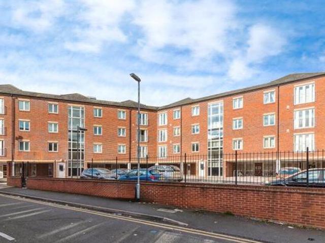 Espleys Yard, Stafford, 2 Bedroom Flat