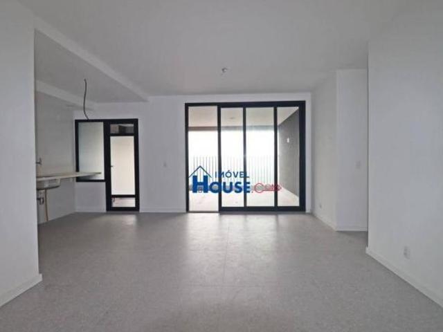 Esquina Pinheiros | Apartamento com 2 Quartos sendo 2 Suítes à Venda em Pinheiros, 96m²