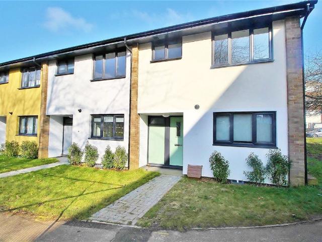 Essex Close, Bordon, Hampshire GU35, 3 bed end terrace house to rent, £1,500 pcm | PrimeLocation