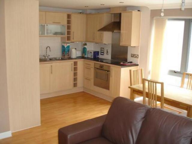 Essex CO2 1 bed flat to rent £1,000 pcm £231 pw
