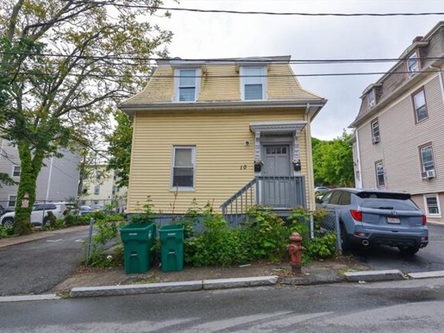 Essex Ct, Lynn, Home For Sale