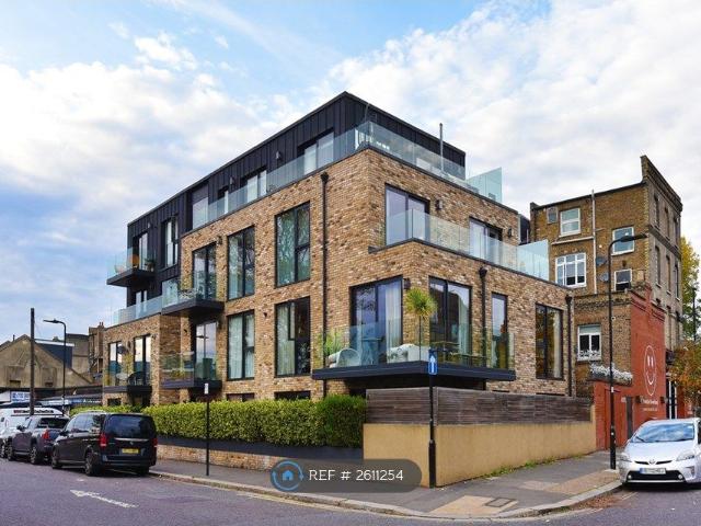 Essex Park Mews, London W3, 3 bed flat to rent, £3,300 pcm | PrimeLocation