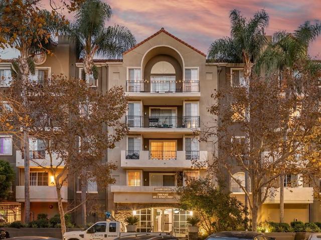 Essex Properties at Miracle Mile 1 Bedroom Apartment for Rent at 400 S Detroit St, Los Angeles, CA 90036 Mid City West