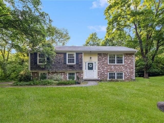 Essex Rd, North Kingstown, Home For Sale