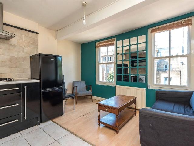 Essex Road, Angel, Islington, London N1, 3 bed flat to rent, £3,650 pcm | PrimeLocation