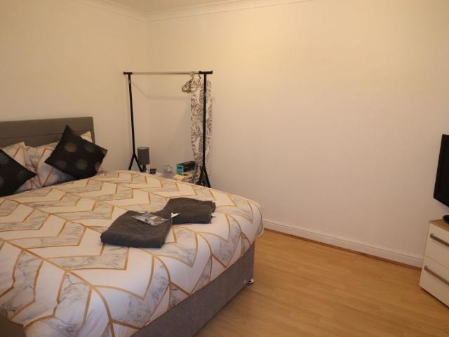 Essex Road, Dartford DA1, Studio to rent, £1,000 pcm | PrimeLocation