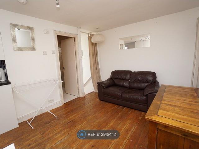 Essex Road, London N1, 2 bed flat to rent, £2,300 pcm | PrimeLocation