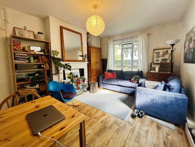 Essex Road, London N1, 3 bed flat to rent, £3,500 pcm | PrimeLocation