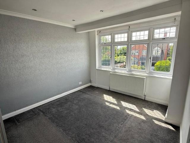 Essex Road, Romford RM7, 3 bed terraced house to rent, £2,298 pcm | PrimeLocation
