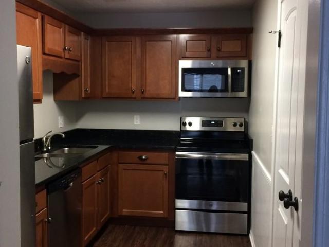 Essex Square Apartments 1 Bedroom Apartment for Rent at 3550 Watermelon Rd, Northport, AL 35473