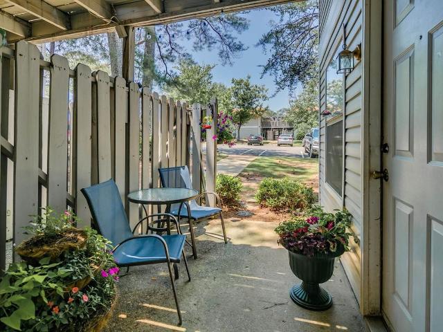 Essex Square Apartments 2 Bedroom Apartment for Rent at 3550 Watermelon Rd, Northport, AL 35473