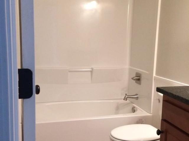 Essex Square Apartments 2 Bedroom Apartment for Rent at 3550 Watermelon Rd, Northport, AL 35473
