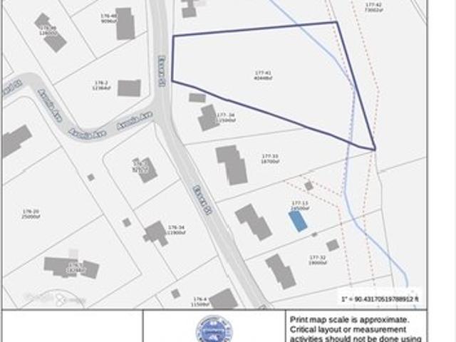 Essex St, Weymouth, MA 02188