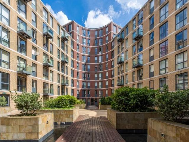 Essex Street, Birmingham B5, 2 bed flat to rent, £1,200 pcm | PrimeLocation