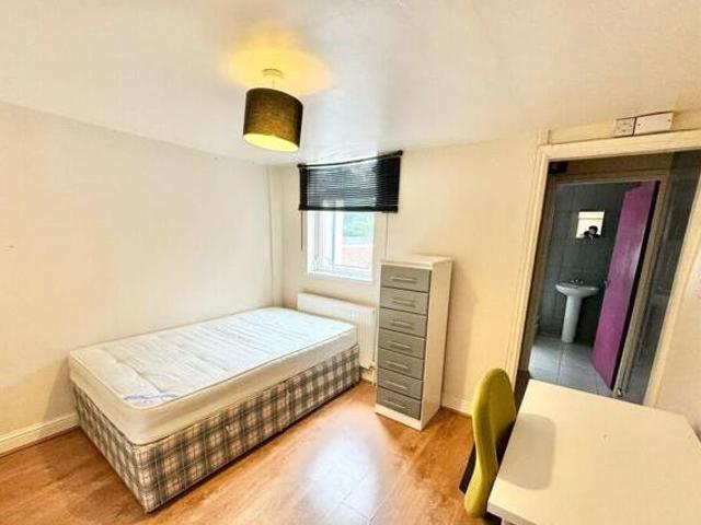 Essex Street, Walsall, 4 Bedroom Semi detached