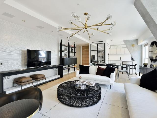 Essex Street WC2R, EPC:C, 3 bed flat to rent, £10,400 pcm | PrimeLocation