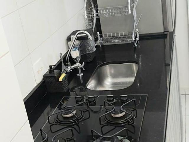 Estúdio a duas quadras do metrô Brás, condomínio clube
