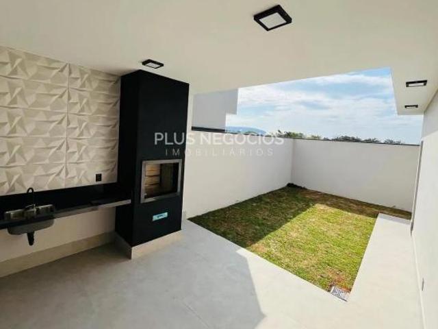 Esta bela casa a venda de 3 quartos, sendo 1 suíte, Jardim M da Gloria, Araçoiaba da Serra, SP