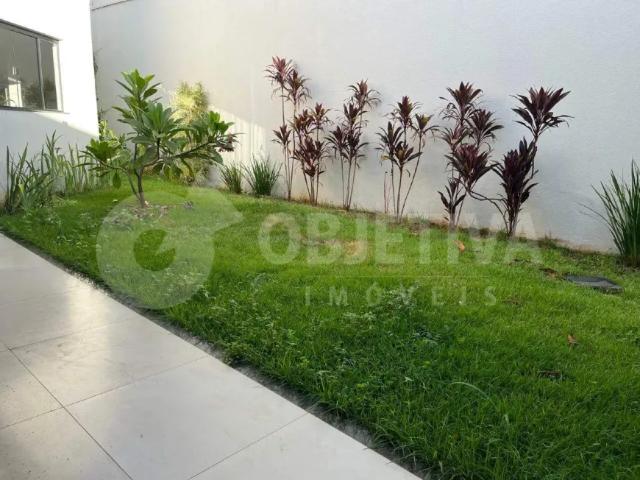 Esta casa excepcional no bairro Morada da Colina em Uberlândia é uma verdadeira joia
