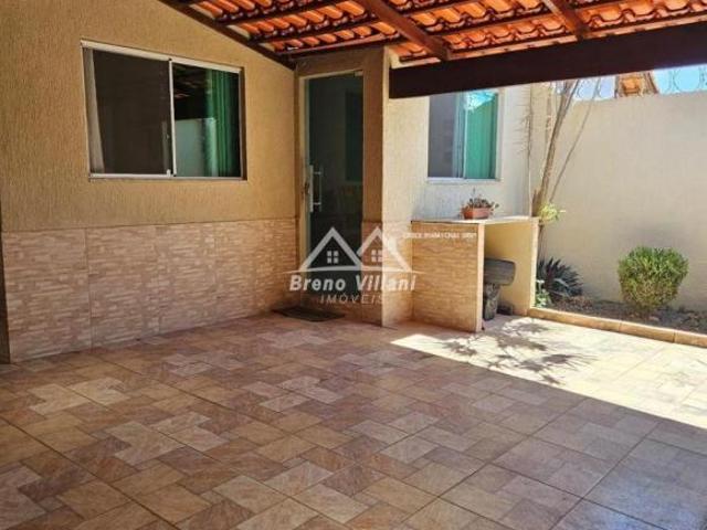 Esta charmosa e aconchegante casa vai proporcionar a você deliciosos momentos de lazer