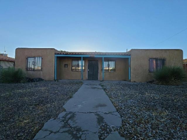 Estancia Dr NW