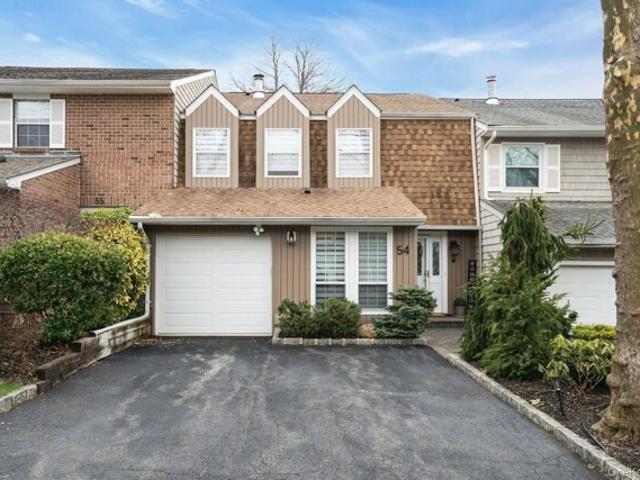 Estate Ct Unit,woodbury, Condo For Sale