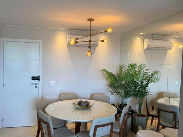 Este apartamento no Residencial Contemplar, no Guará II, totalmente reformado, reúne tudo isso em se